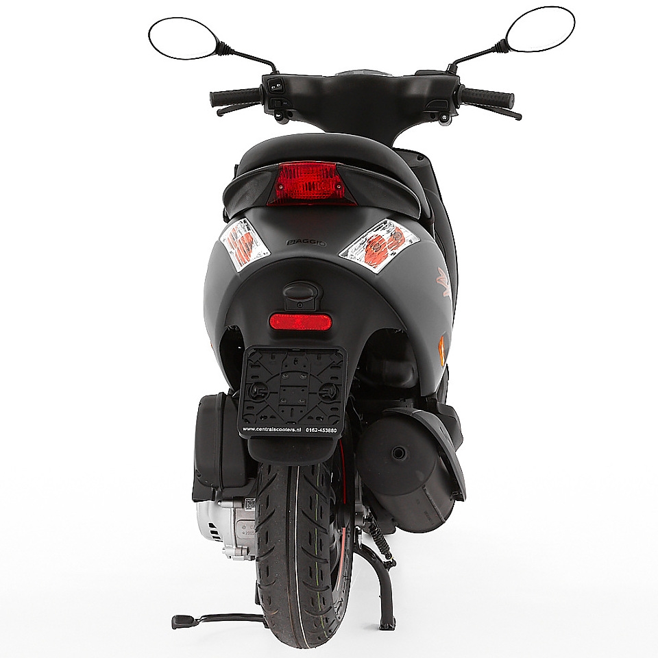 Piaggio Zip 50 S E5 Central Scooters